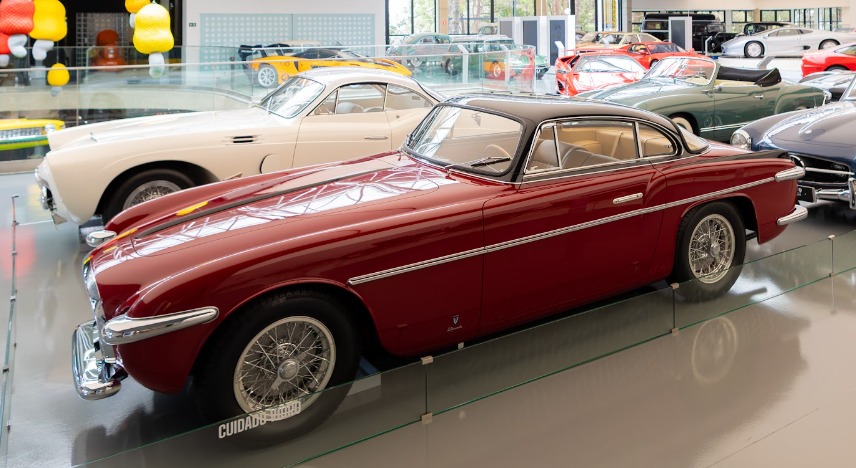 Museu CARDE: Clássicos, Arte e História - The Garage